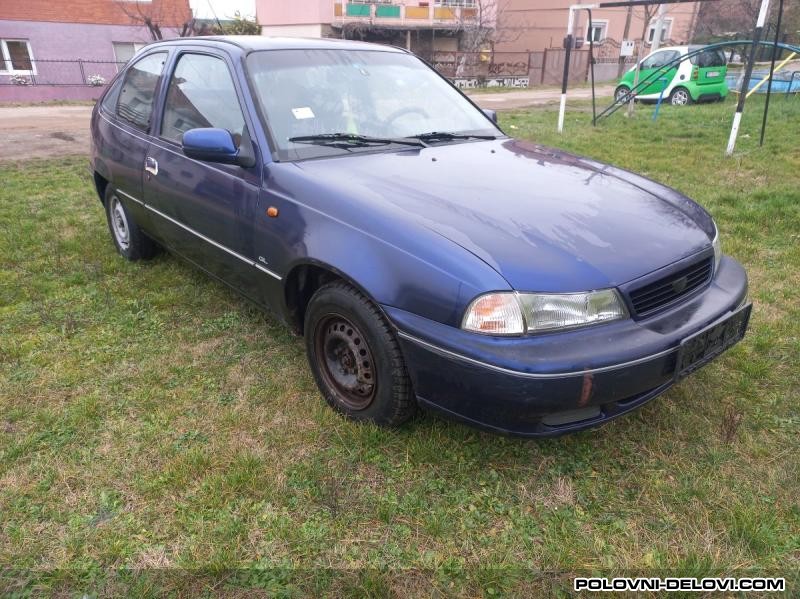 Daewoo Nexia 1.5i Kompletan Auto U Delovima