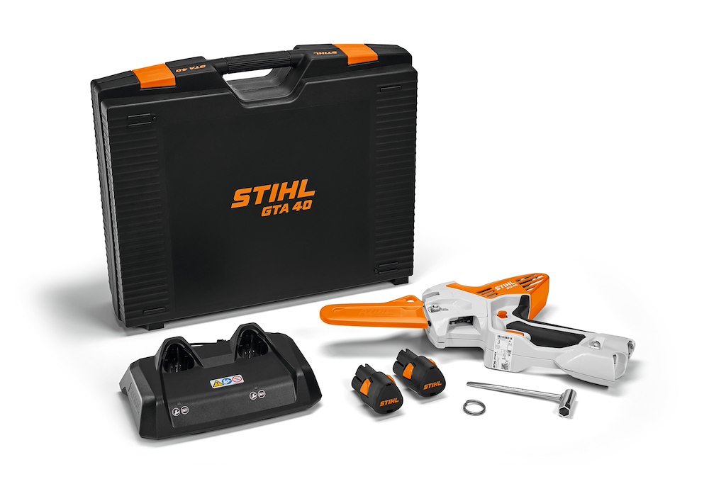 STIHL GTA 40 sa dve baterije AS 2 i punjačem AL 5-2