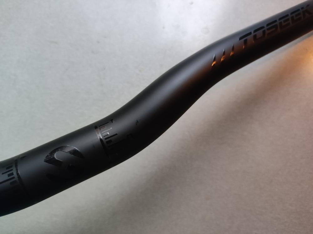 Toseek karbonski korman 25.4 x 540mm