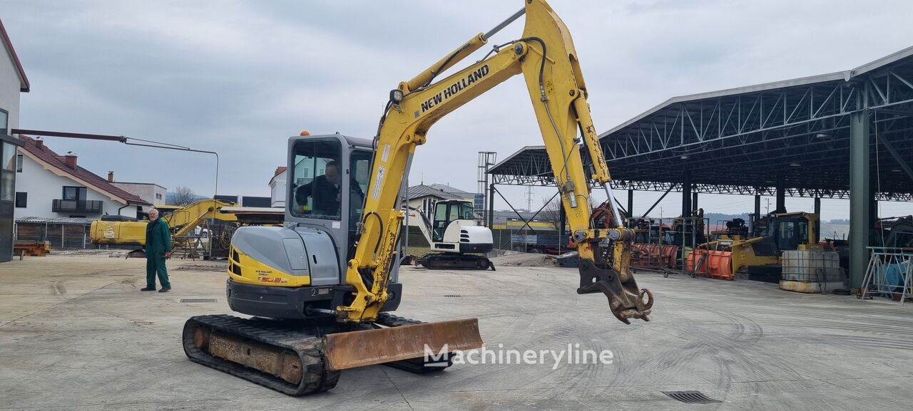 New Holland E 50 2C mini bager