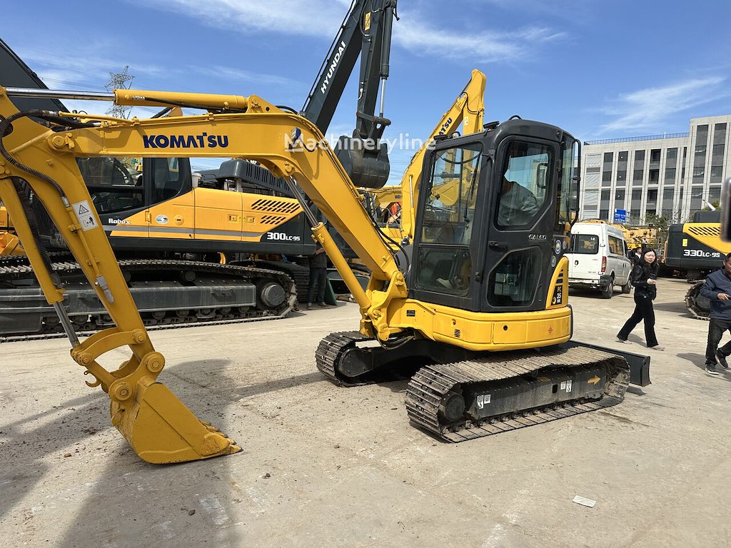Komatsu PC35MR mini bager
