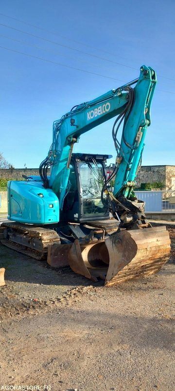 Prodaje se Kobelco SK75SR midi bager na aukciji