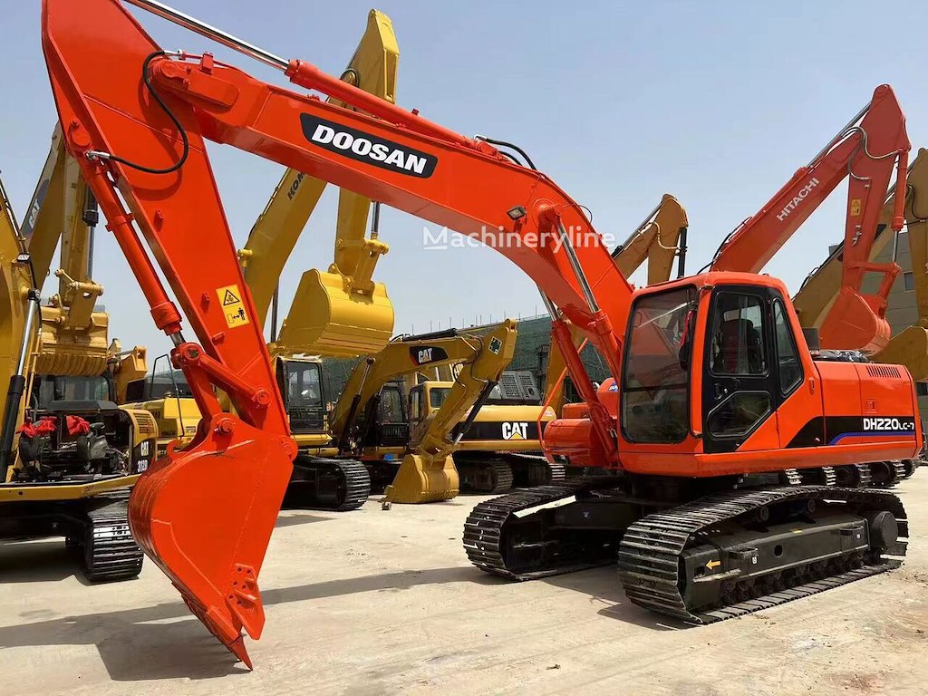 Doosan DH220 bager guseničar