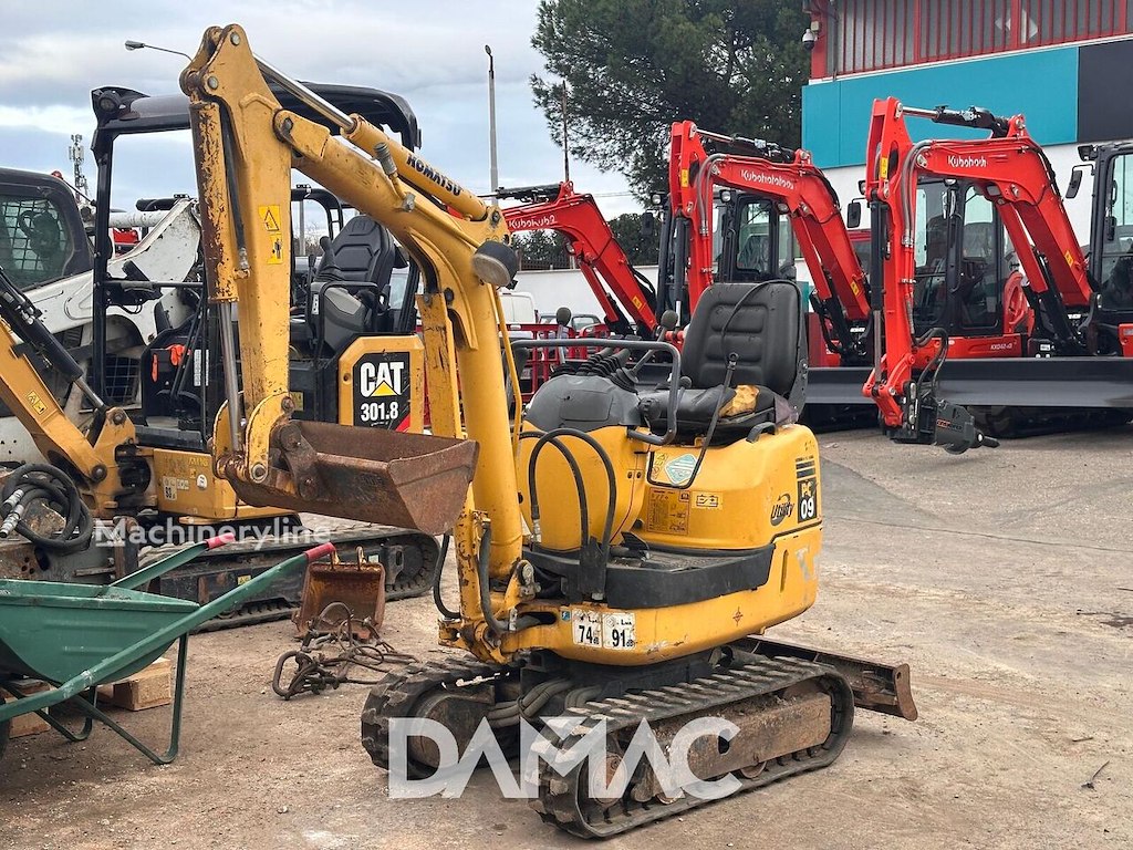 Komatsu PC09 mini bager