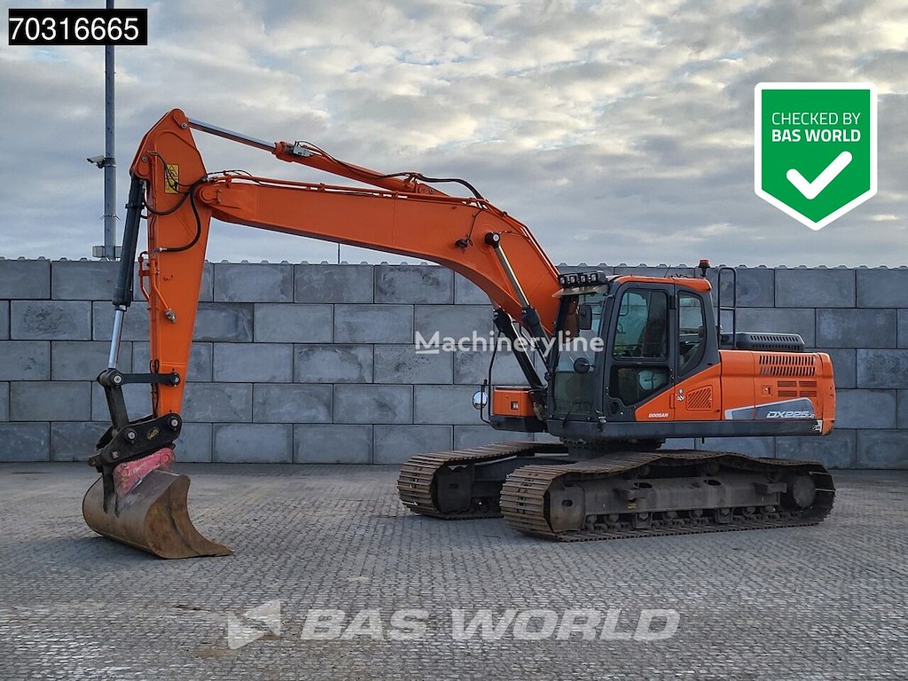 Doosan DX225 LC-5 bager guseničar