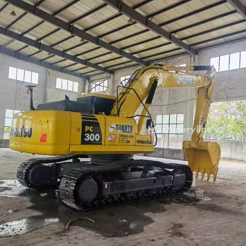 Komatsu PC 300-7 bager guseničar