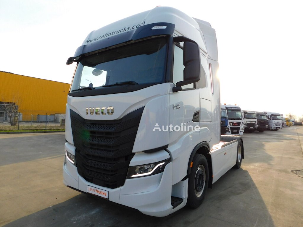 IVECO As440stp tegljač