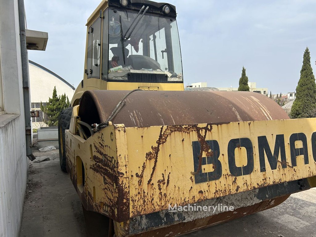 BOMAG BW219 valjak za asfalt