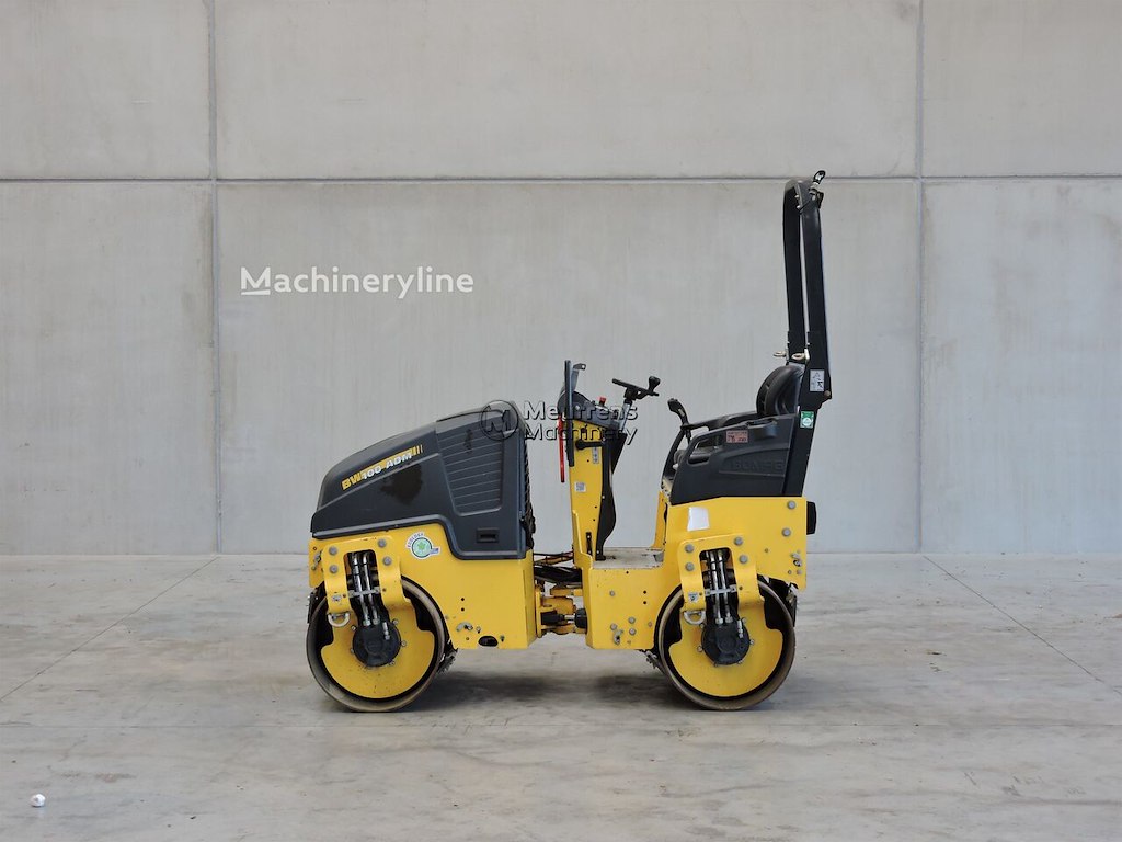 BOMAG BW100 mali valjak