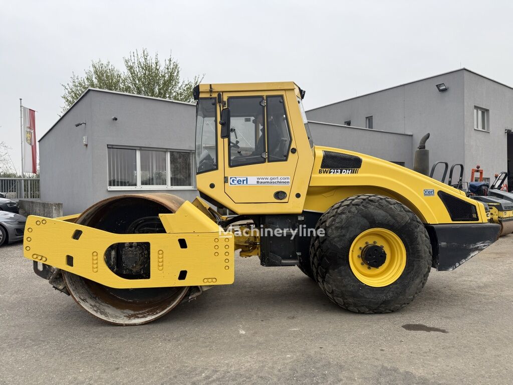 BOMAG BW 213 DH-4 kompaktor s jednim valjkom