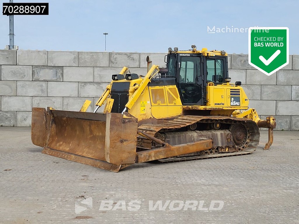Komatsu D65 PXi -18 Ripper buldožer