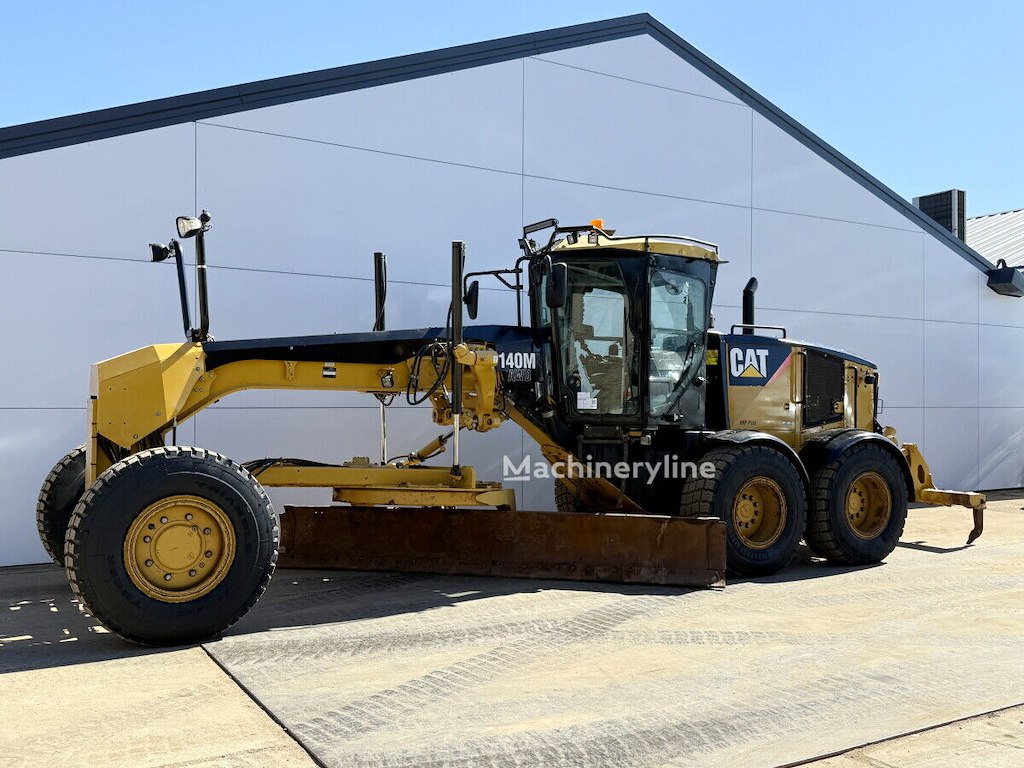 Caterpillar 140M AWD grejder