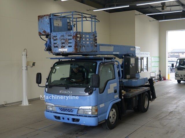 Isuzu ELF auto dizalica s korpom