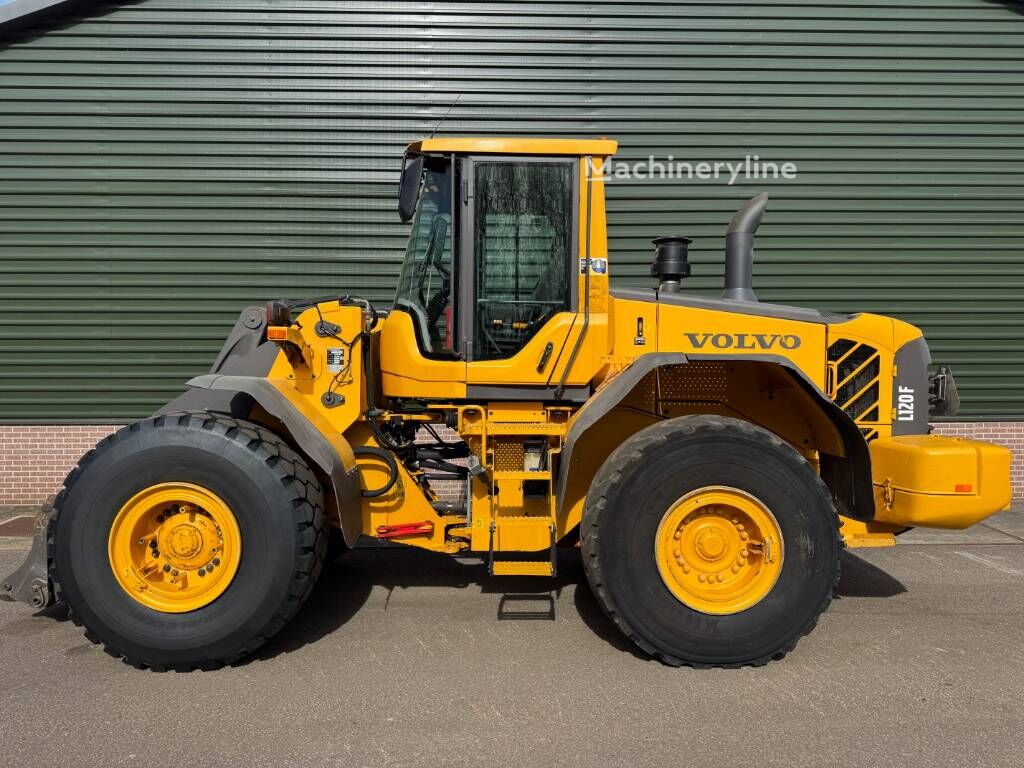 Volvo L 120 F prednji utovarivač