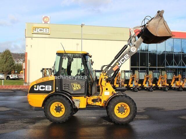 JCB 406 Stufe mit Schaufel + Gabel prednji utovarivač