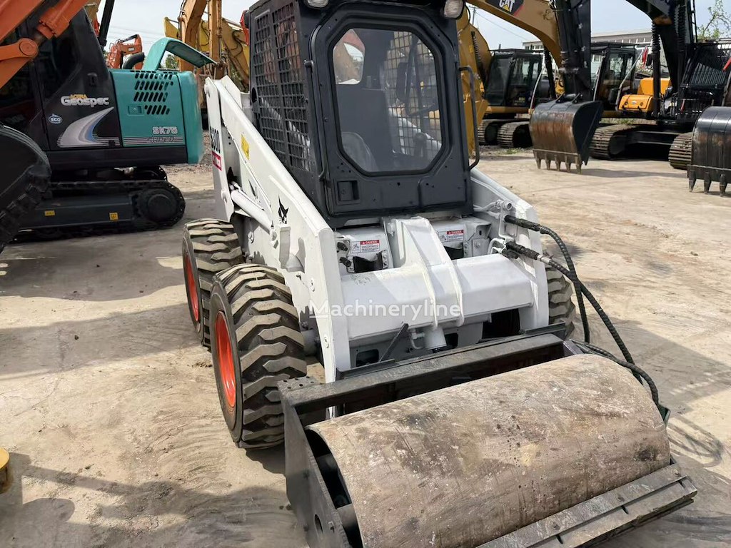 Bobcat S300 mini utovarivač