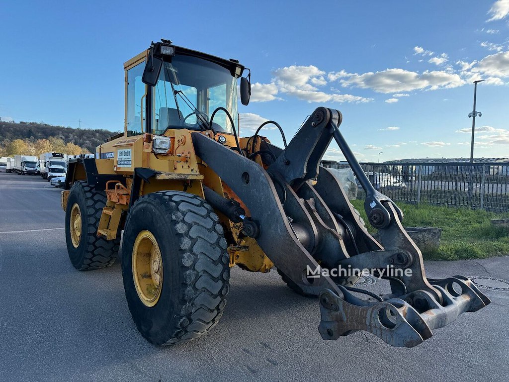 Volvo L 90C prednji utovarivač
