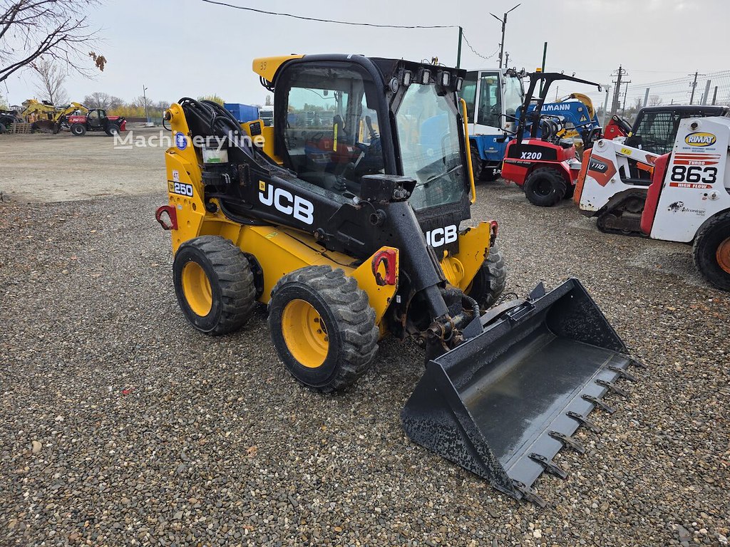 JCB 250 T4 mini utovarivač