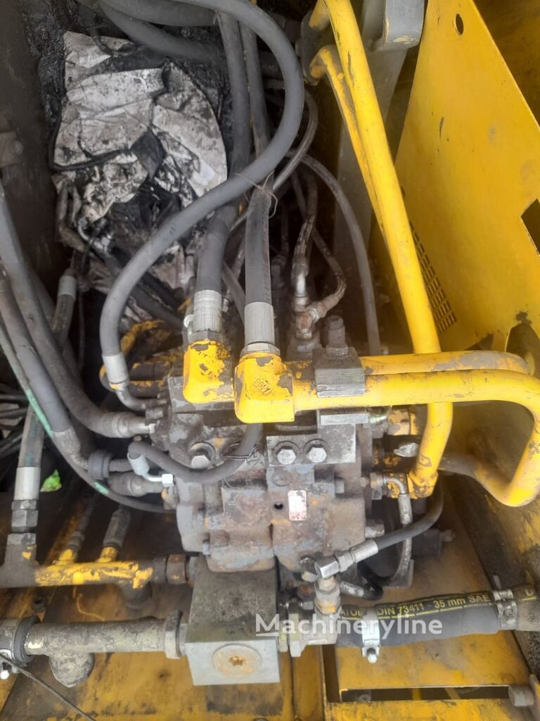 UX22-42 hidraulični razvodnik za JCB 130 bagera