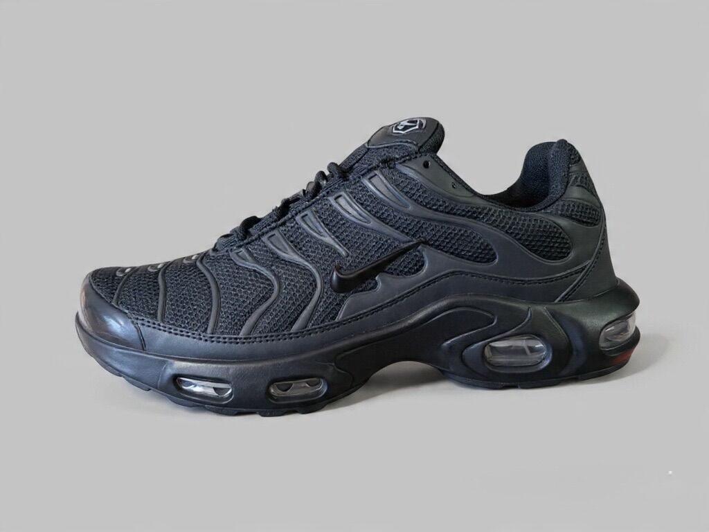 Nike Air Max Plus (TN) – potpuno crne patike - Model: Air Max Plus