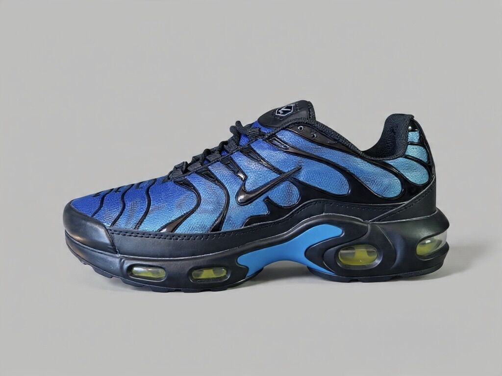 Nike Air Max Plus (TN) patike – plavo/crna boja - Ikonični “wave” TPU