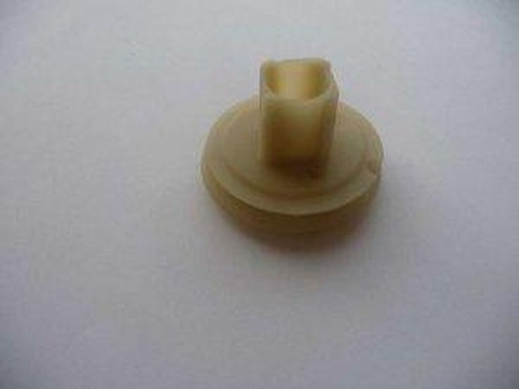 Plastični adapter/pritiskivač za domaćinstvo Opis: - Mali plastični