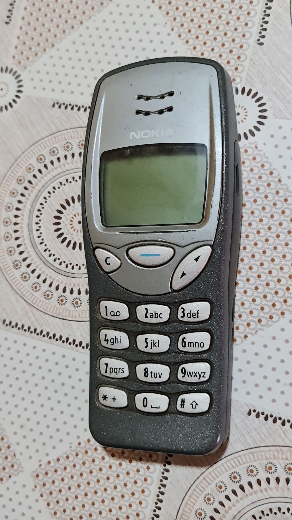 Nokia 6210 – klasični poslovni telefon sa dugmićima - Ekran