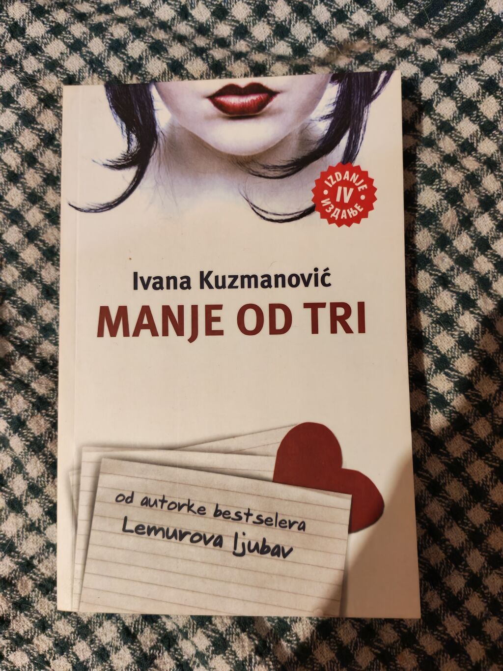 Knjiga: Manje od tri – Ivana Kuzmanović (IV izdanje) - Izdavač