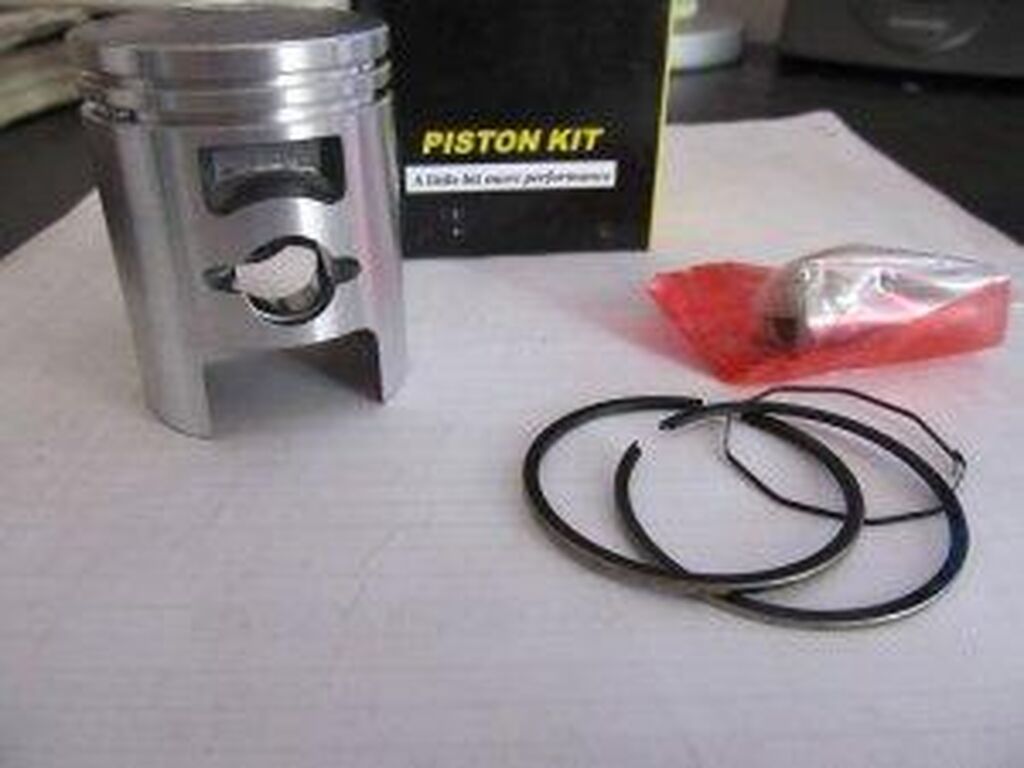 Klip set Vernal – Piston Kit Komplet za dvotaktne motore, namenjen