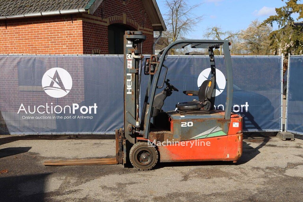Prodaje se Heli CPD20SQ viljuškar na tri točka na aukciji