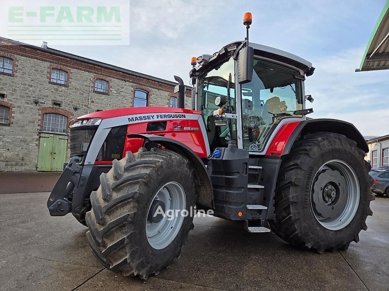 Massey Ferguson mf 8s.285 dyna-vt exclusive traktor točkaš