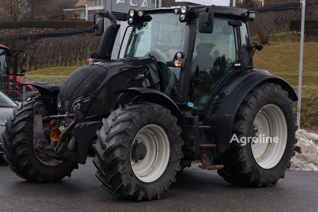 Valtra N154e Versu traktor točkaš