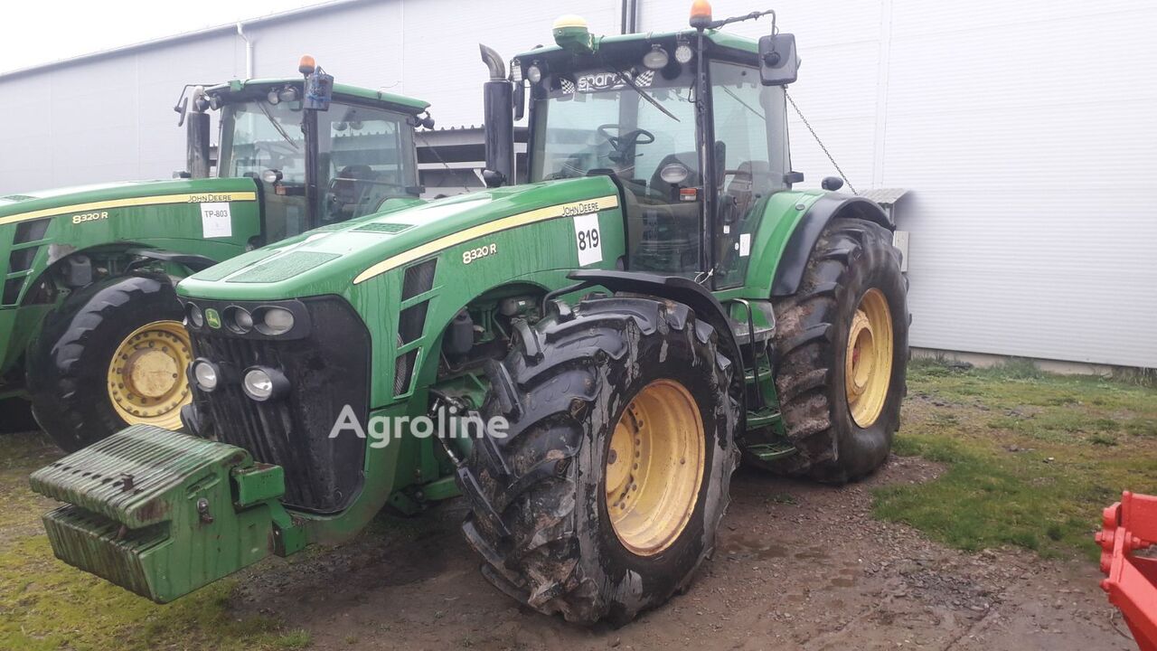 John Deere 8330 traktor točkaš