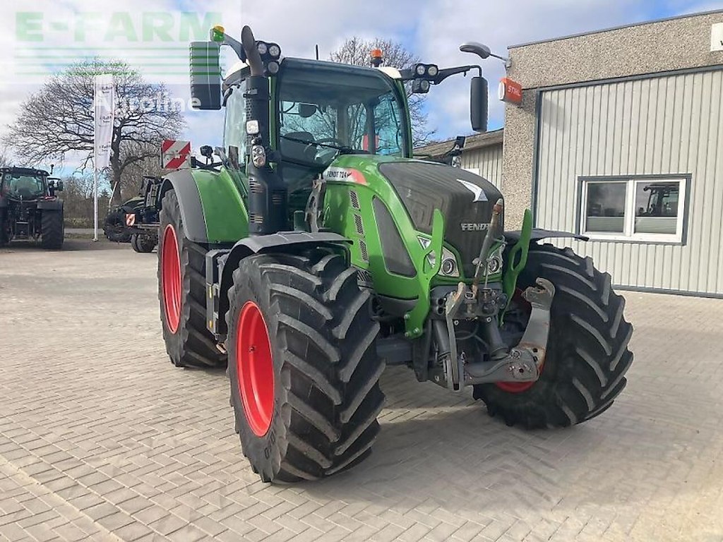 Fendt 724 s4 traktor točkaš
