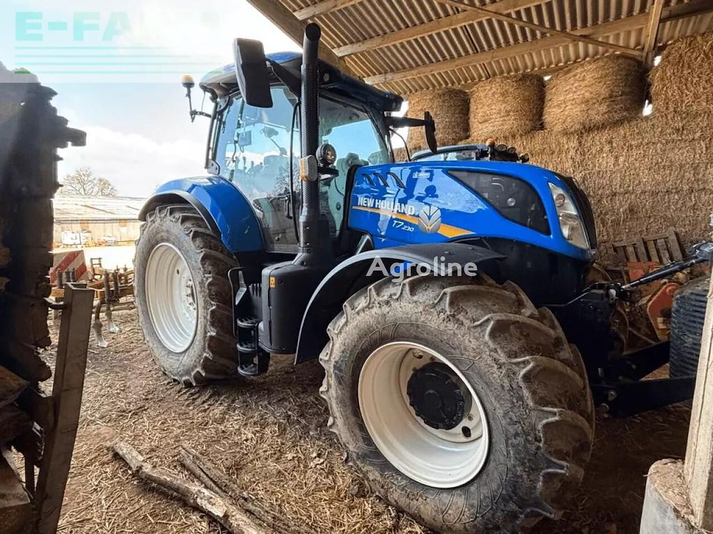 New Holland t7.230 pc s5 traktor točkaš