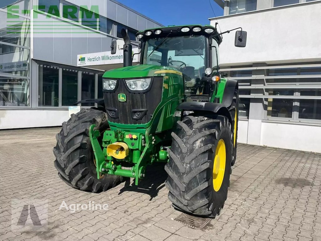 John Deere 6215r traktor točkaš