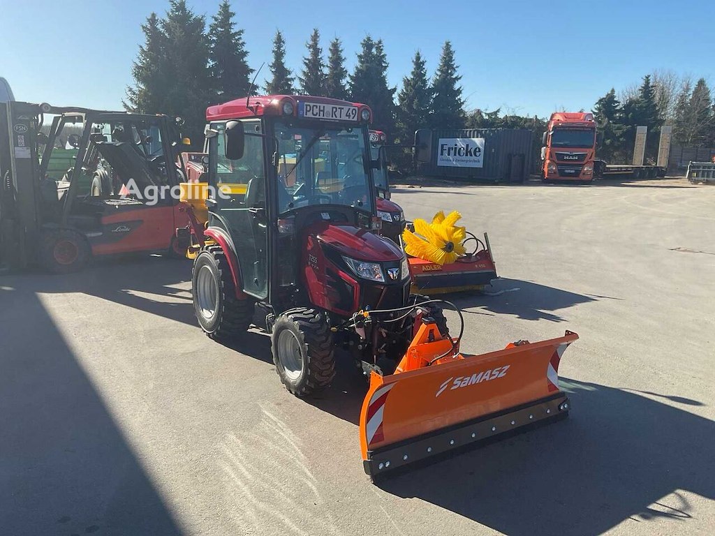 Prodaje se TYM T255NH mini traktor na aukciji