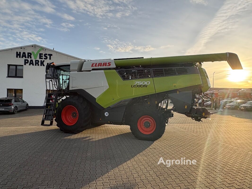Claas LEXION 7500 kombajn za žito
