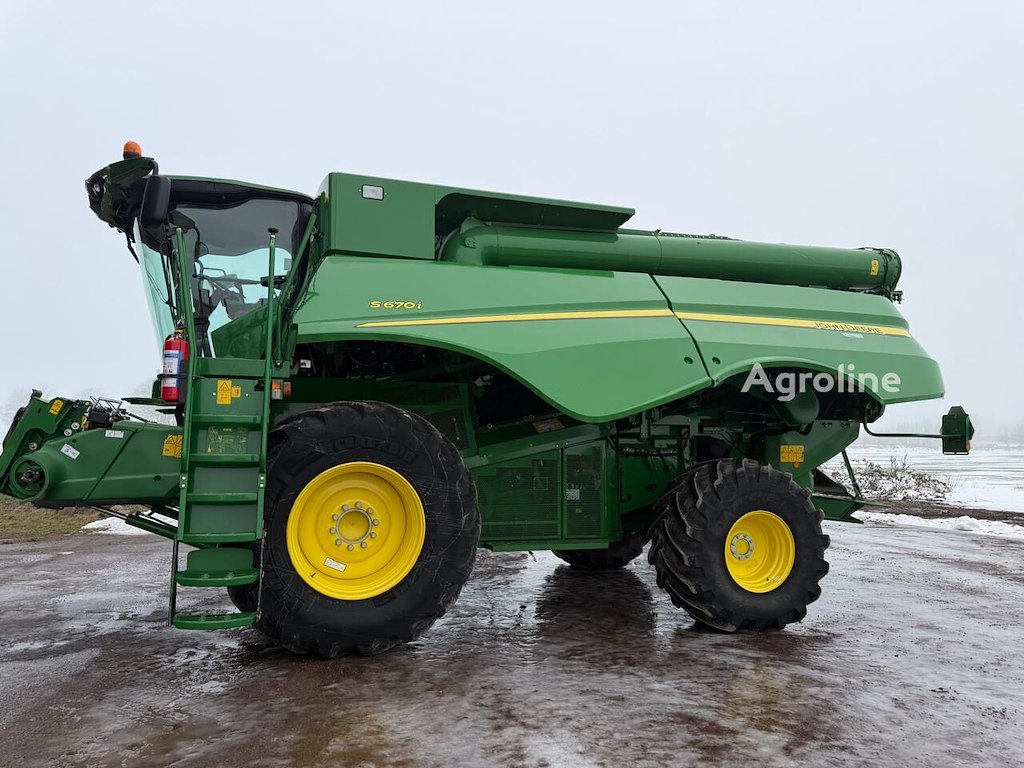 John Deere S670i kombajn za žito