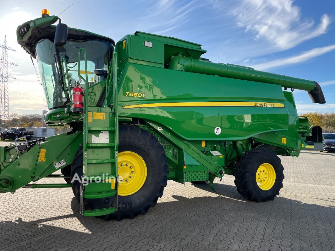 John Deere T660 i kombajn za žito