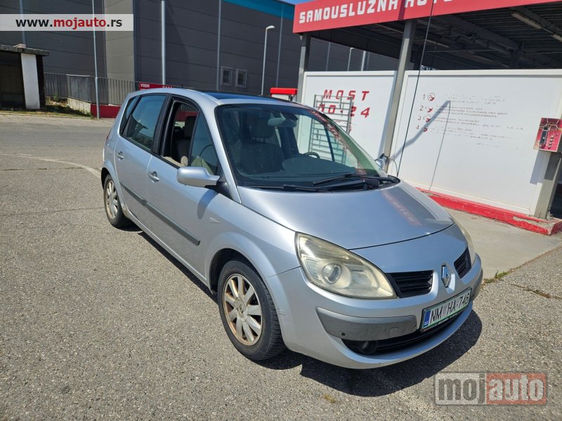 Renault Scenic stranac