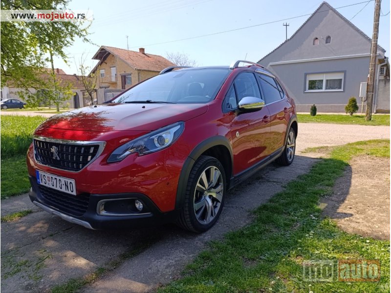 Peugeot 2008 1.2 pure tech