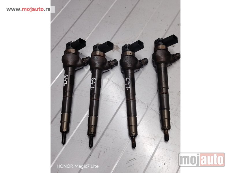 Pasat b7 dizne 0445110 647 2.0 TDI 140 KS Originalni delovi Moguca ugradnja delova Alfa Romeo 147-156-166-159-GT-MiTo-Giulietta Fiat bravo 2 - croma -grande punto -multipla 2 -punto 3 -stilo-idea ...