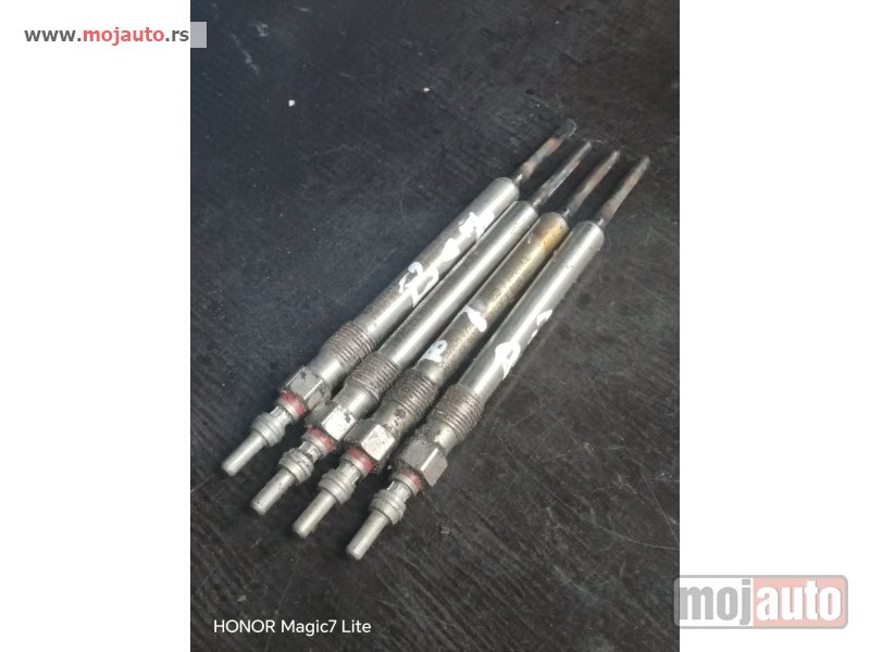 Pasat b7 2.0 TDI 140 KS grejači motora Originalni delovi Moguca ugradnja delova Alfa Romeo 147-156-166-159-GT-MiTo-Giulietta Fiat bravo 2 - croma -grande punto -multipla 2 -punto 3 -stilo-idea Fre...