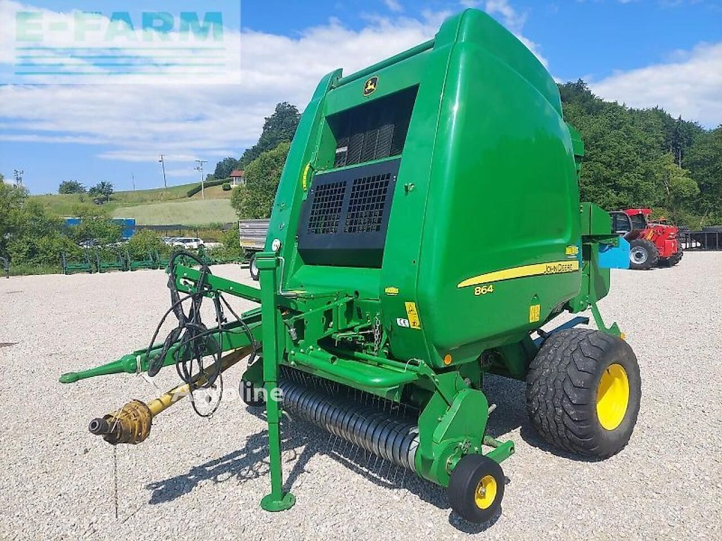 John Deere 864 maxicut balirka za okrugle bale