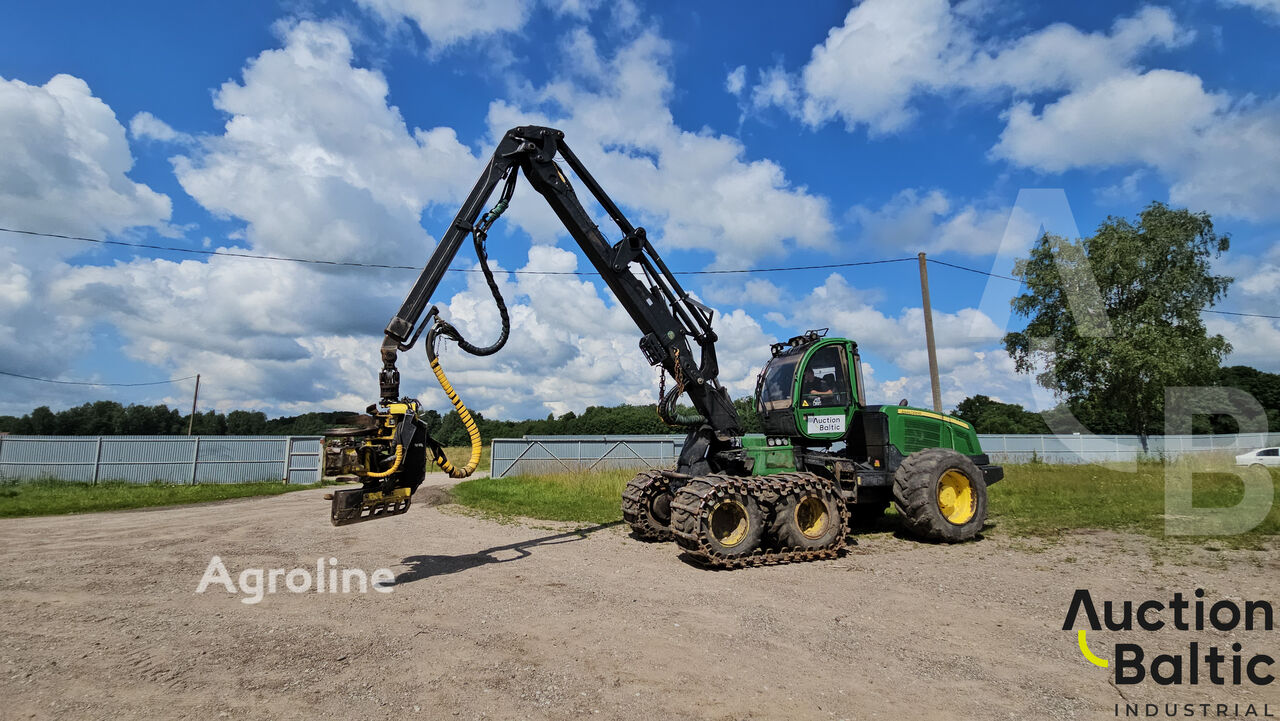 Prodaje se John Deere 1170 E harvester na aukciji