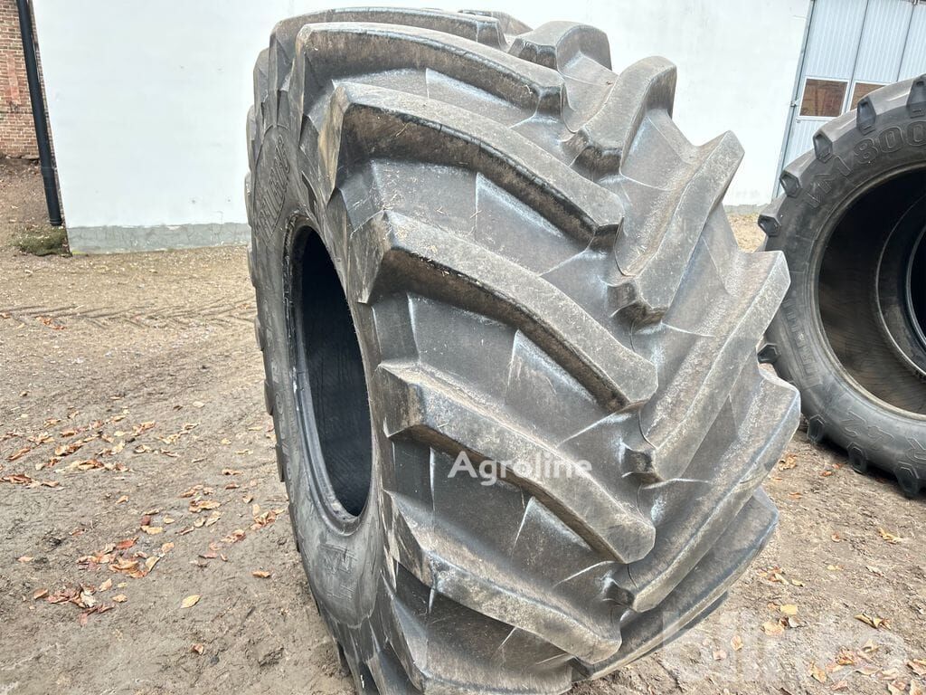 Prodaje se Trelleborg 900/60 R 32 gumu za traktore na aukciji