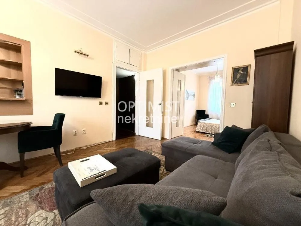 Izdavanje, dvosoban stan, 40m², Stari Grad, Beograd