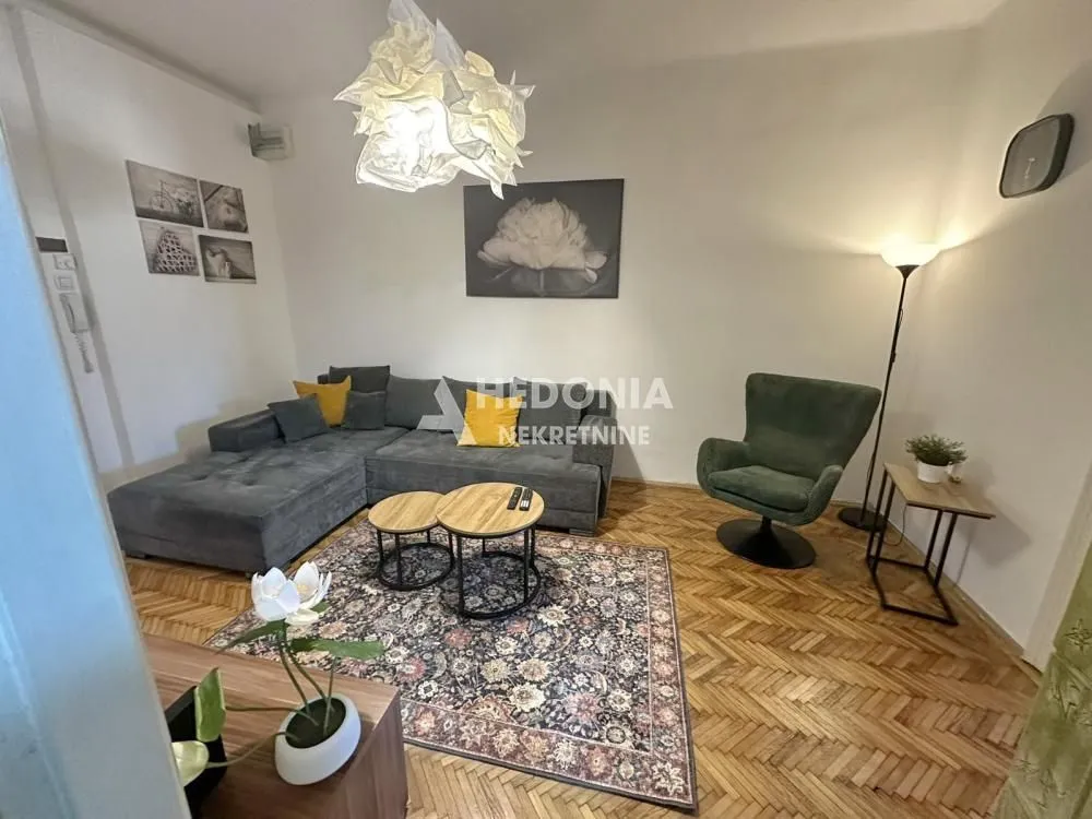 Izdavanje, dvosoban stan, 57m², Stari Grad, Beograd
