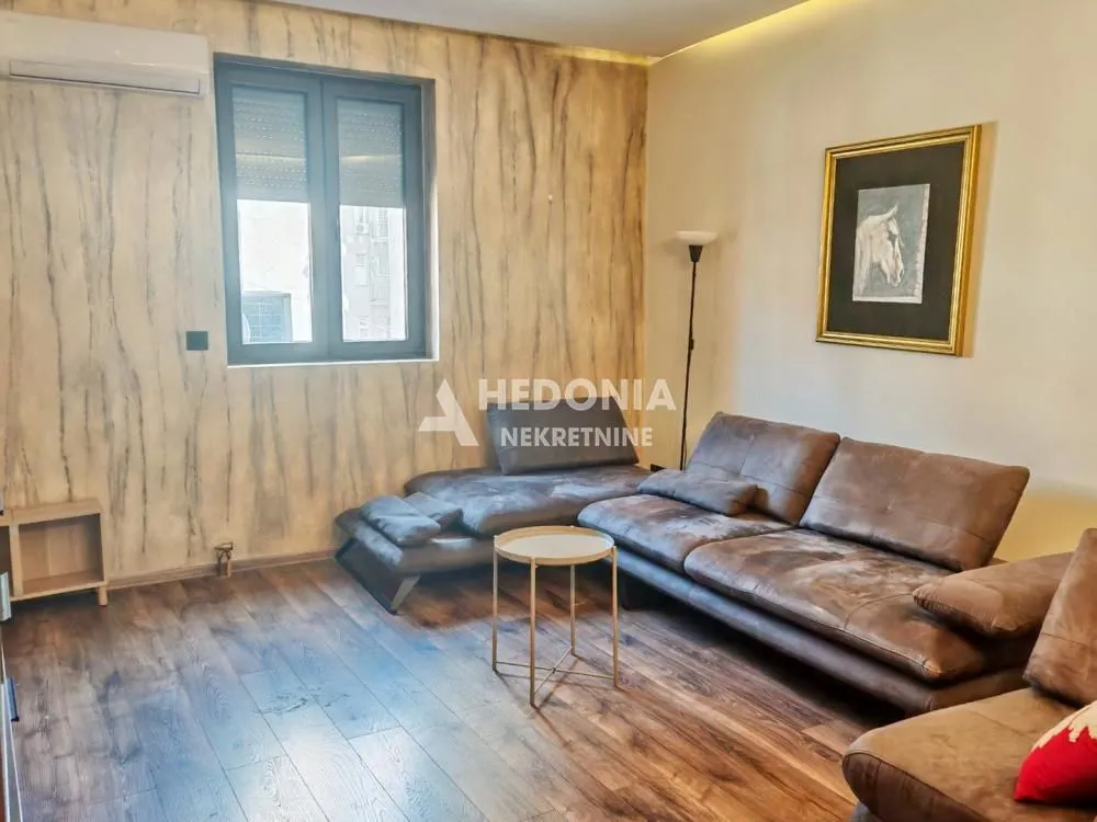 Izdavanje, trosoban stan, 98m², Stari Grad, Beograd